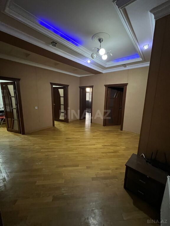 3 otaqlı yeni tikili — 140 m² — 20 Yanvar m., Bakı, Azərbaycan (4853812 ...
