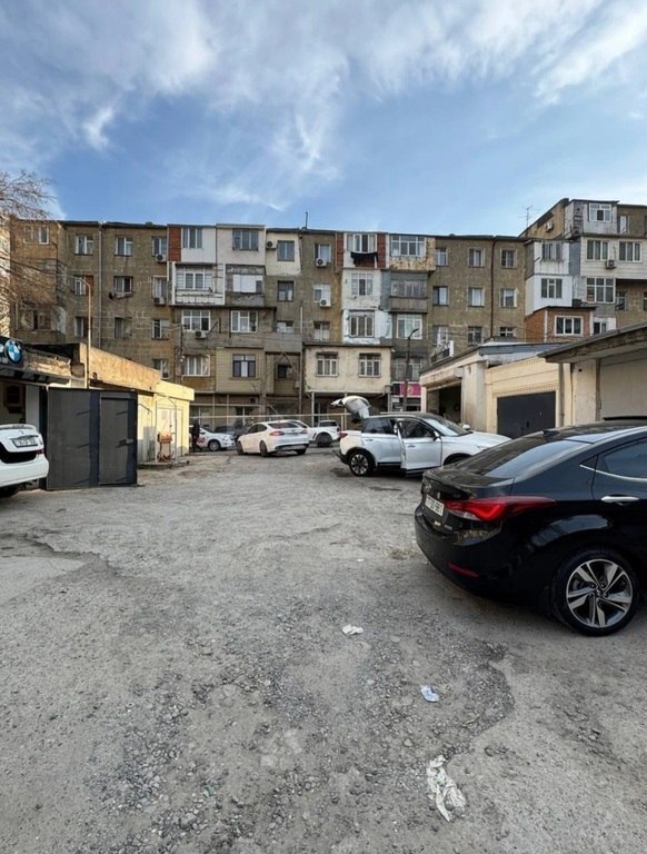 Qaraj — 30 m² — İnşaatçılar m., Bakı, Azərbaycan (5613447) - bina.az